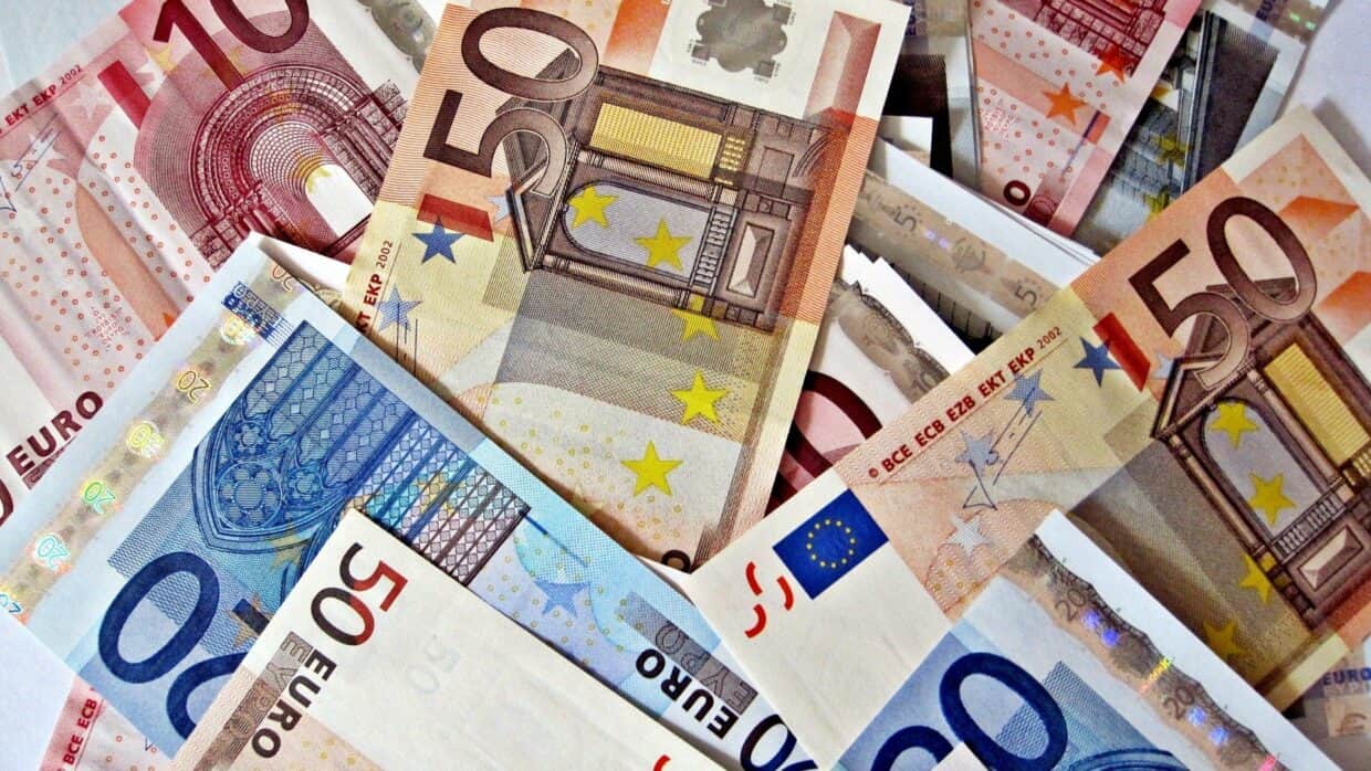 Money Wallpaper HD - PixelsTalk