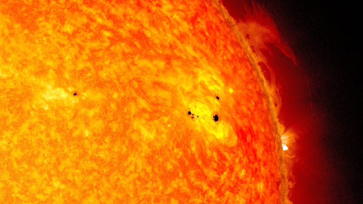 Nasa Sun Wallpaper - PixelsTalk