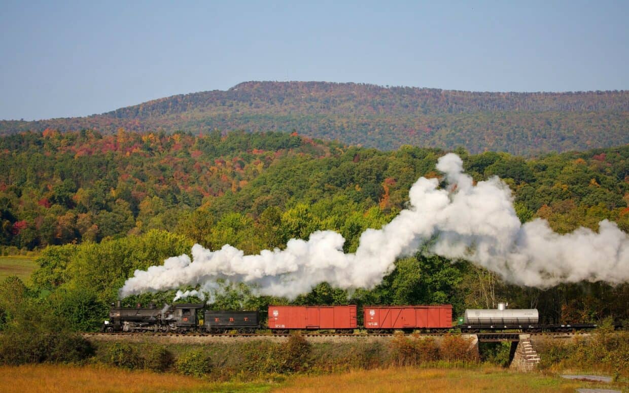 Steam Engine Wallpapers - PixelsTalk