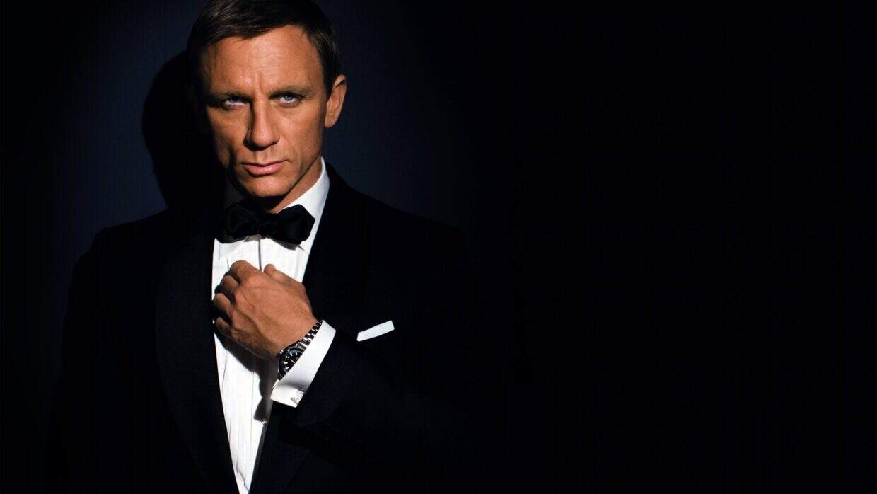 HD Actor Wallpaper - PixelsTalk