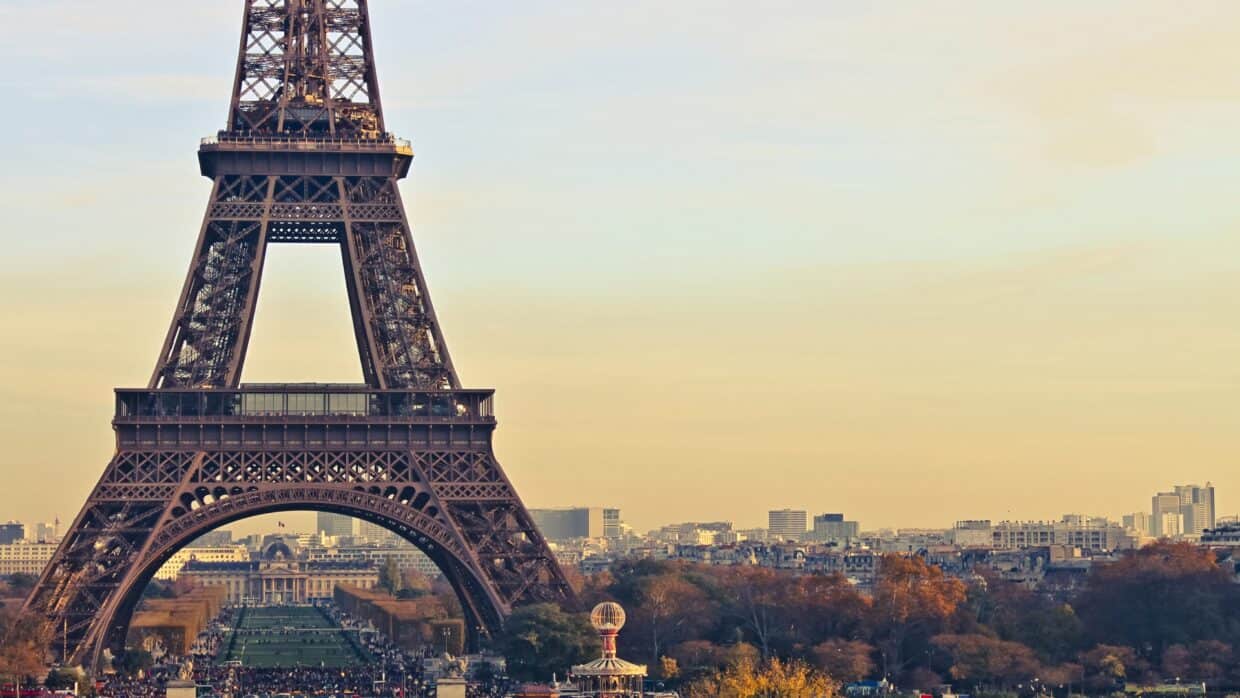Paris Backgrounds - PixelsTalk