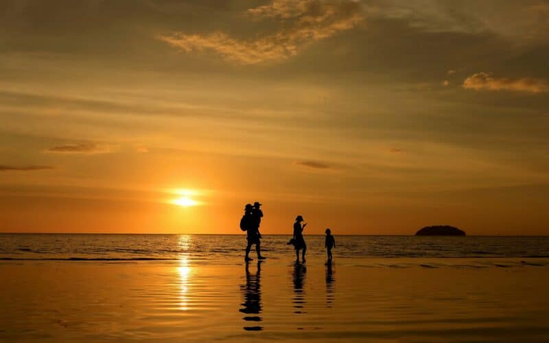 Family Wallpapers HD - PixelsTalk
