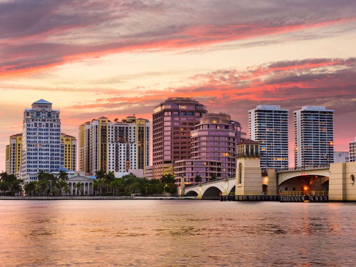 Miami Beach Skyline Wallpapers: Stunning Views Ahead - PixelsTalk
