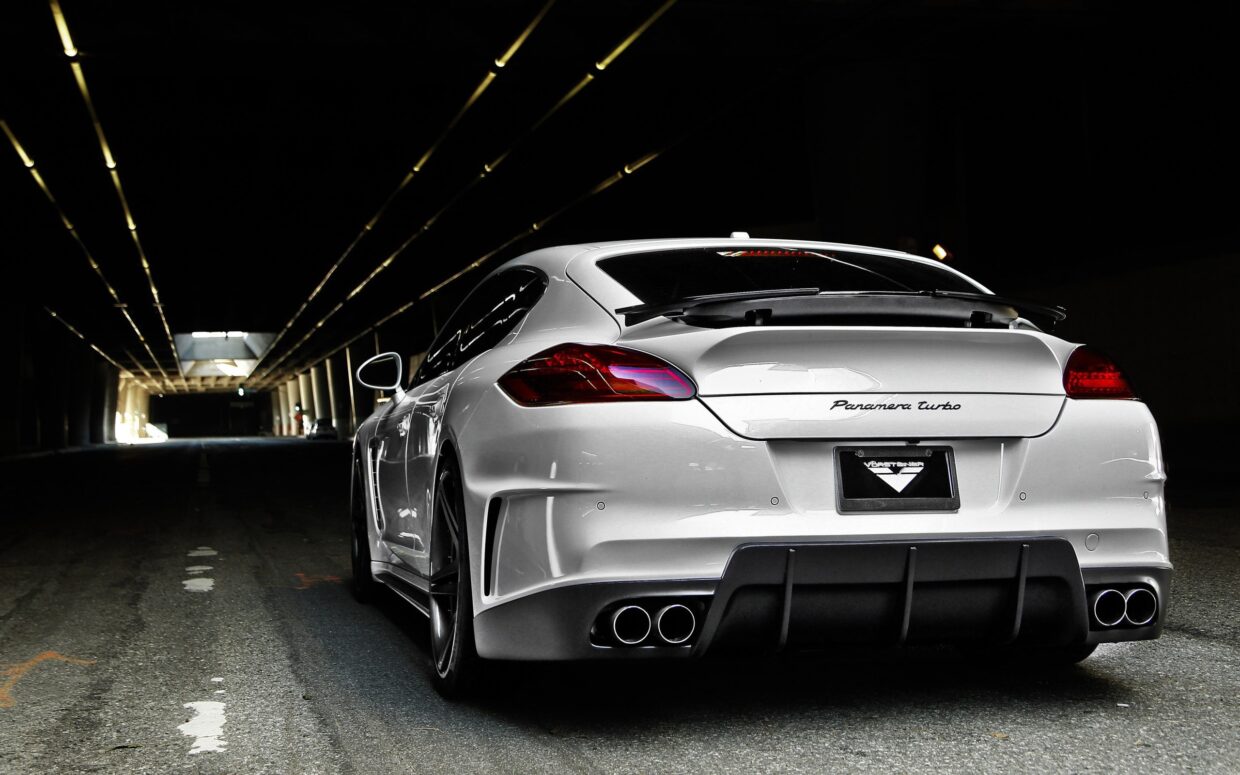 Porsche Panamera Wallpapers - PixelsTalk