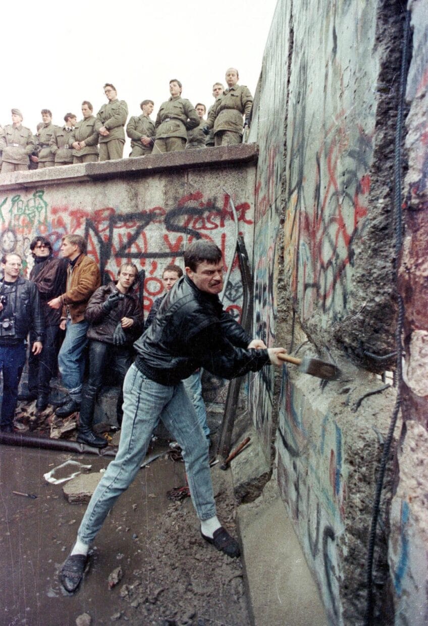 Berlin Wall Wallpapers - PixelsTalk