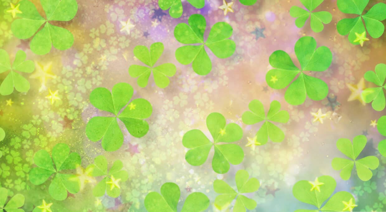 Clover Wallpaper - PixelsTalk