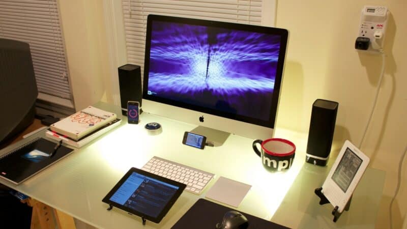 HD Desk Wallpapers - PixelsTalk