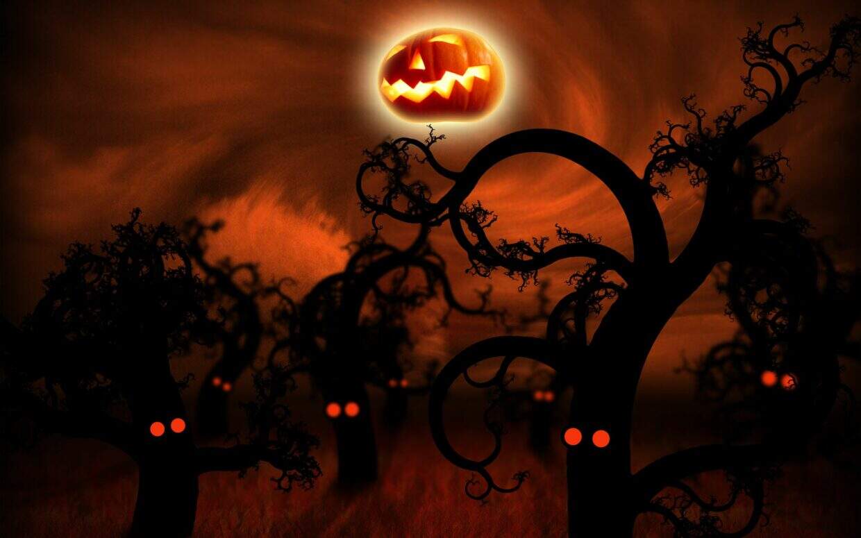 Halloween Backgrounds for a Spooky Atmosphere - PixelsTalk