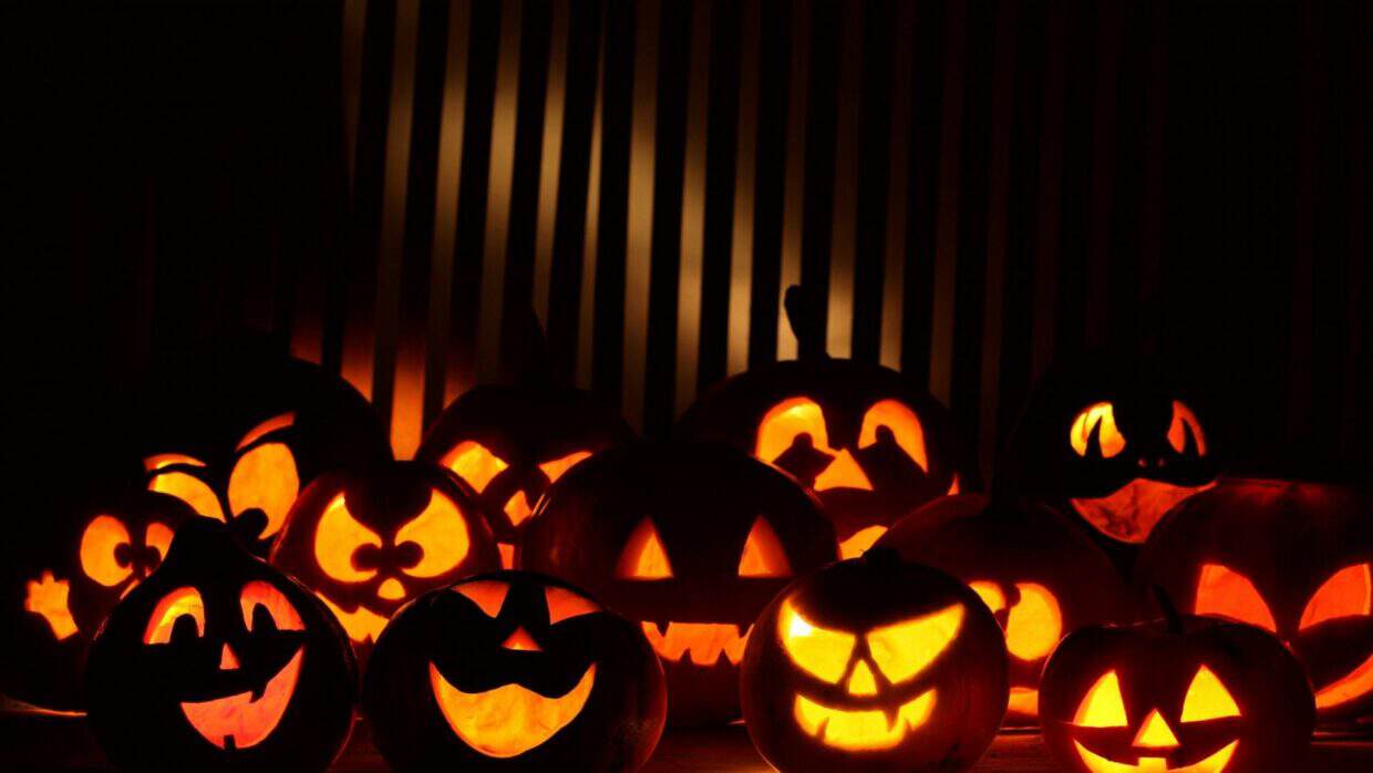 Widescreen Halloween Desktop Wallpapers - PixelsTalk