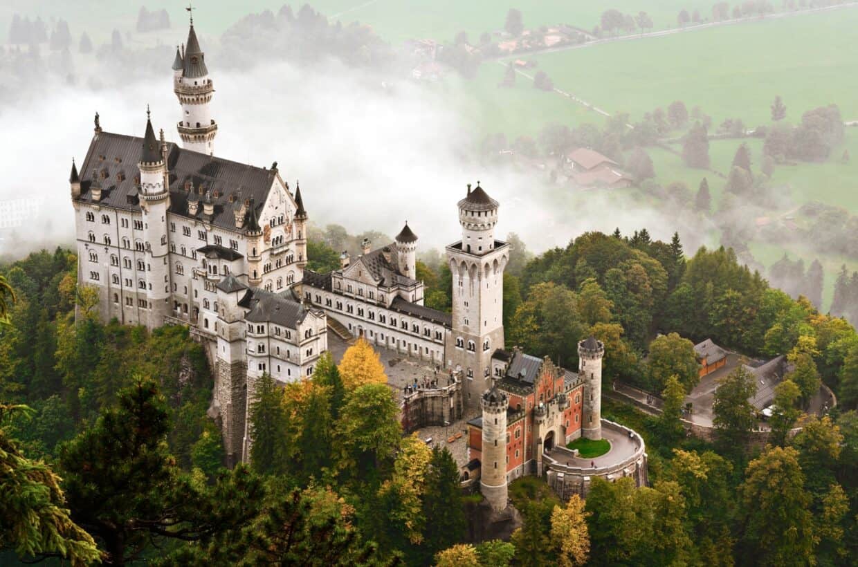 Castle Backgrounds HD - PixelsTalk