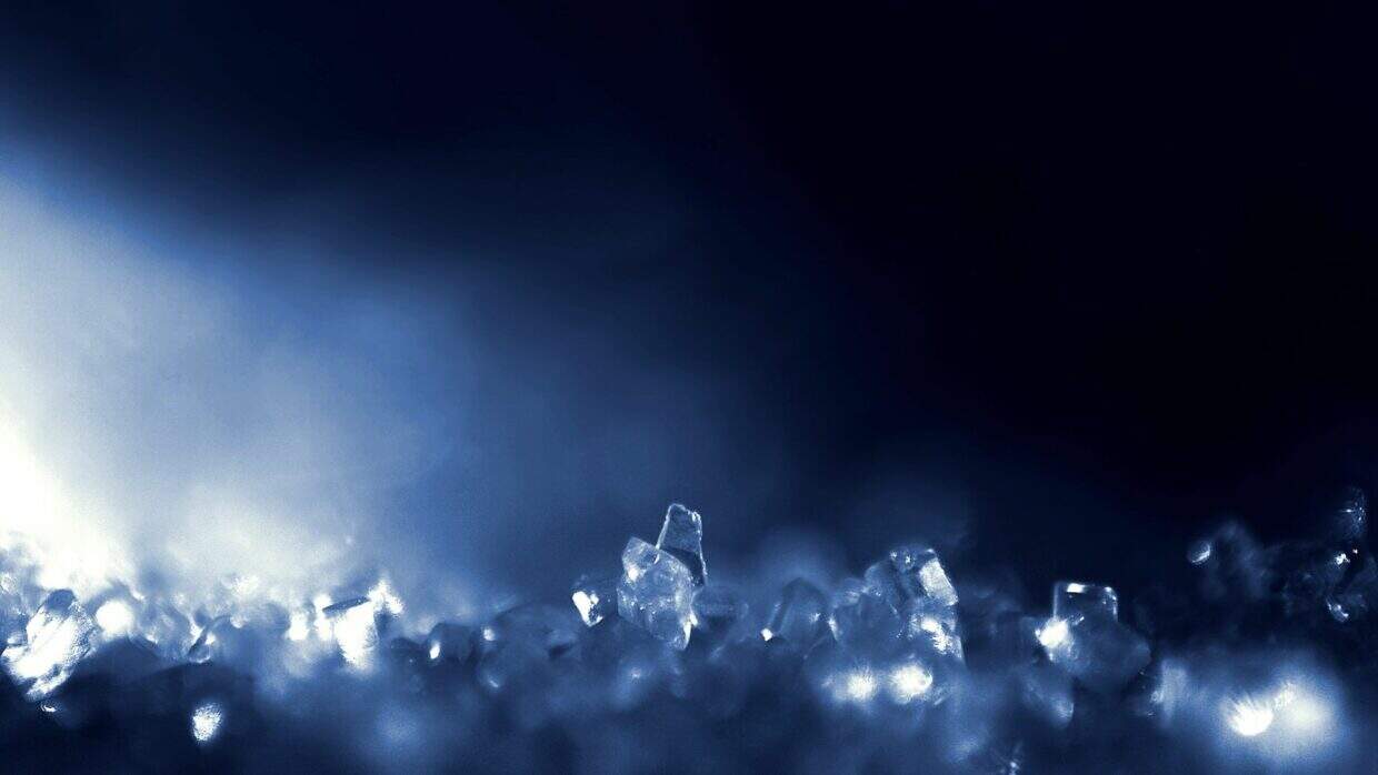 Crystal Wallpapers HD - PixelsTalk