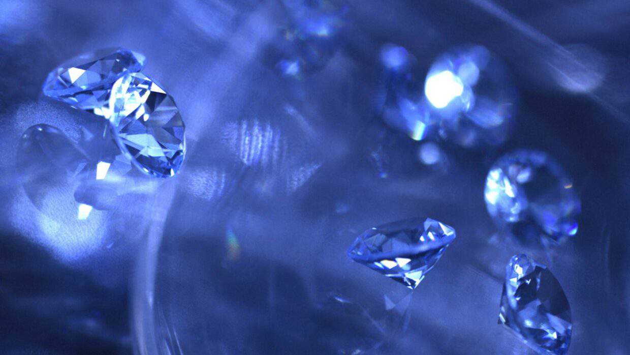 Crystal Wallpapers HD - PixelsTalk