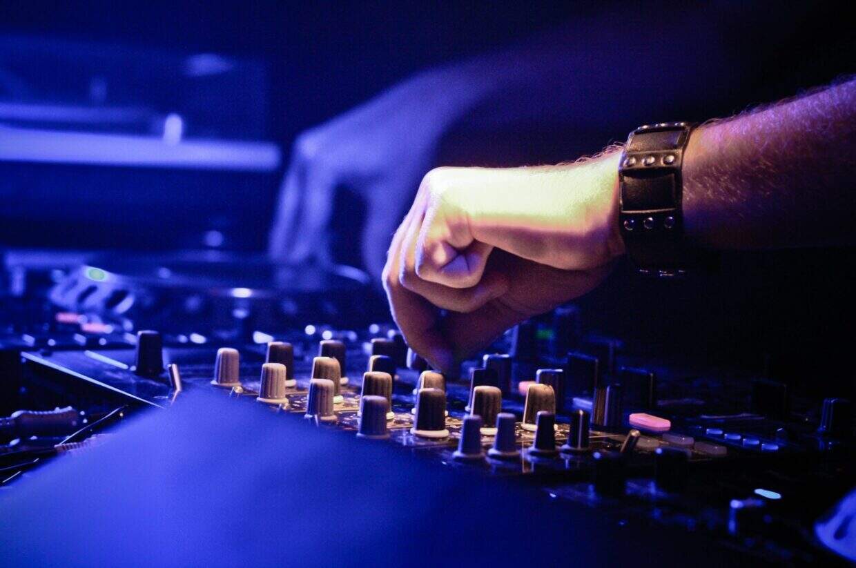 DJ Wallpapers HD High Quality for Desktop - PixelsTalk