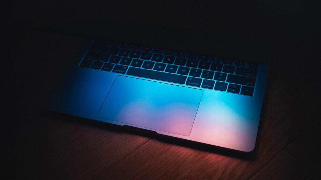 Macbook Pro Wallpapers 4K - PixelsTalk