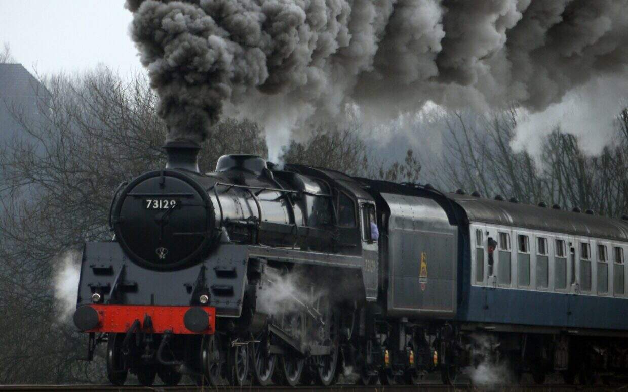 Train Wallpapers HD High Resolution - PixelsTalk